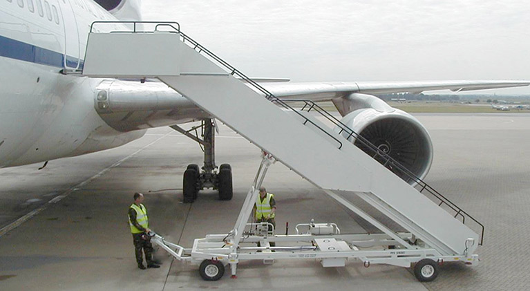 Towable Passenger Steps — Busla Distribution